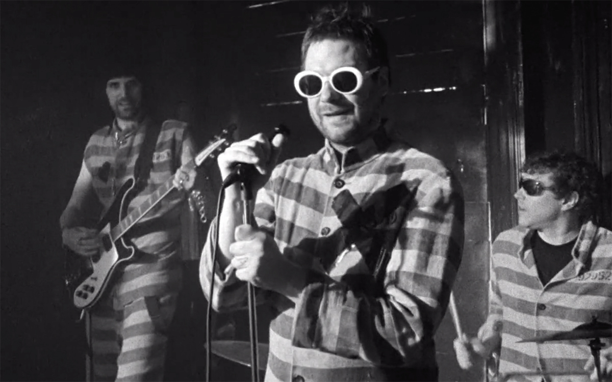 KASABIAN – Alexandra Day